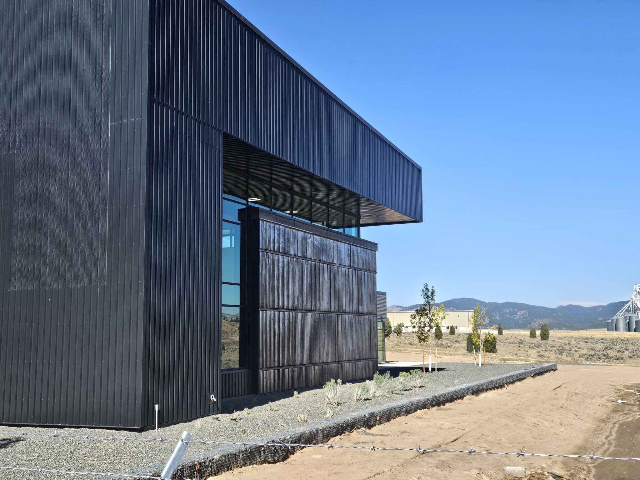 ARMY NATIONAL GUARD BUTTE READINESS CENTER – Mosaic Architecture