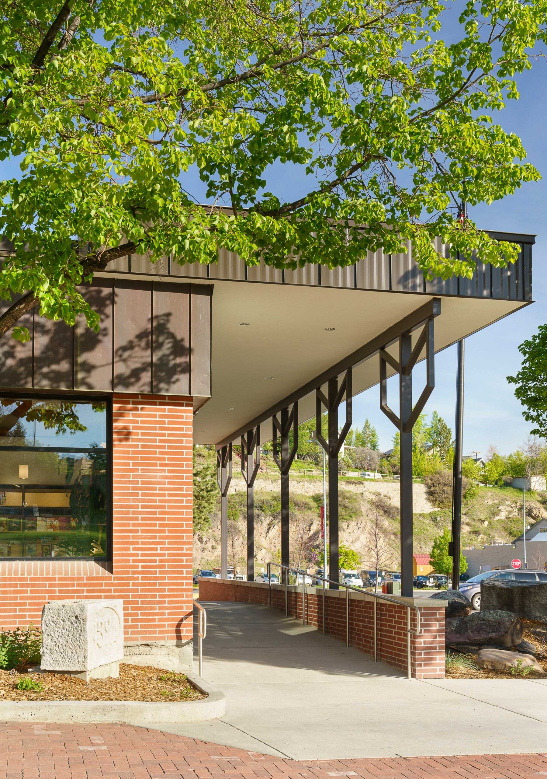 LEWIS & CLARK LIBRARY – Mosaic Architecture
